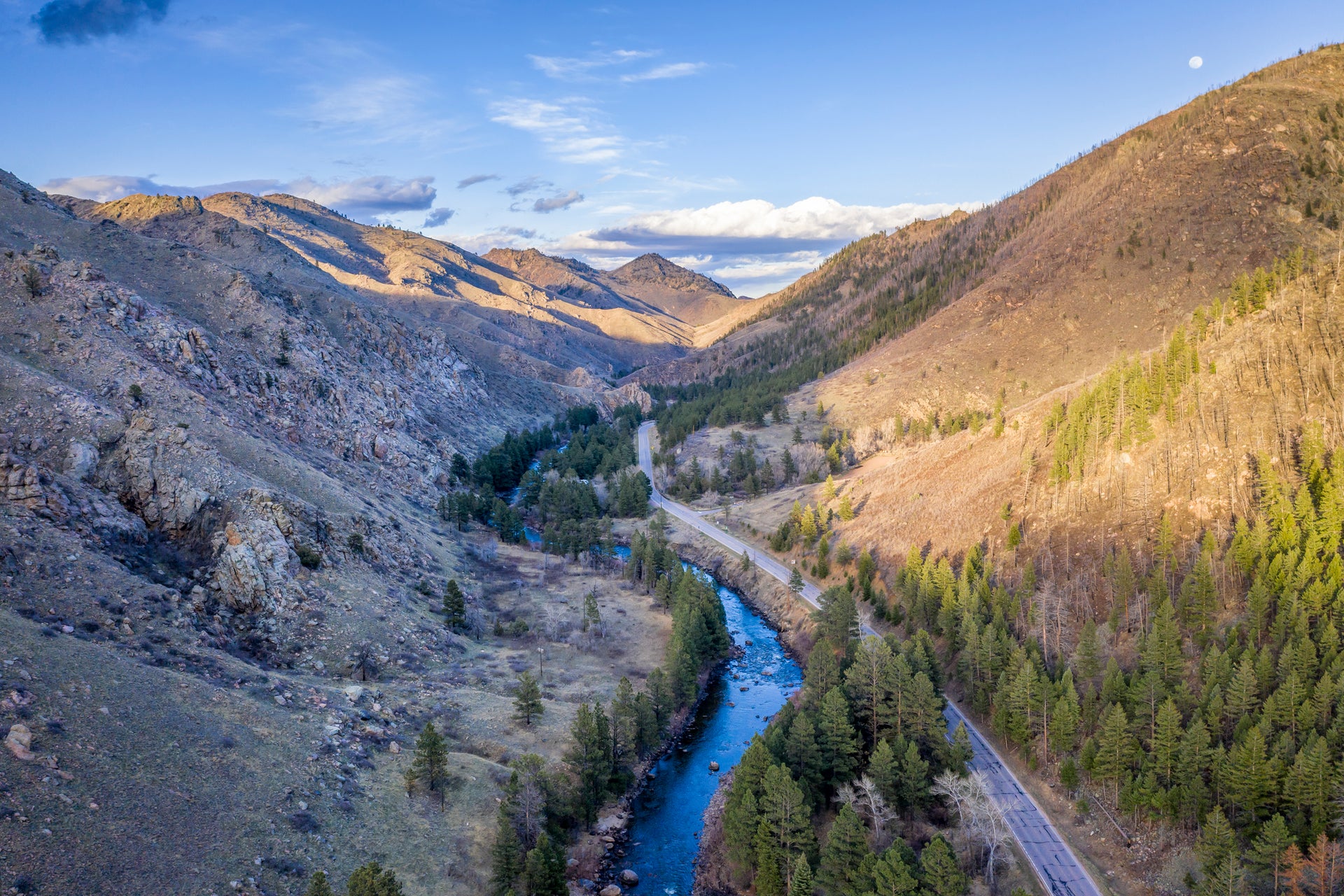 Discover the Thrill of the Colorado Marathon in Fort Collins – Map Medal