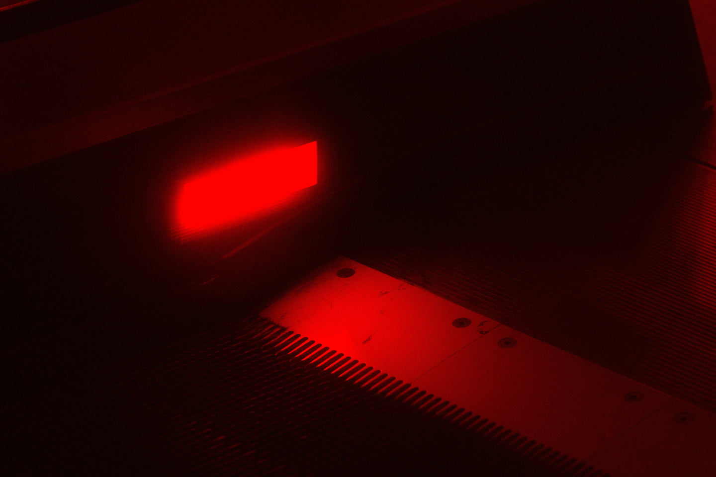 Red Light vs Near Infrared Light for Athletic Recovery – Map Medal